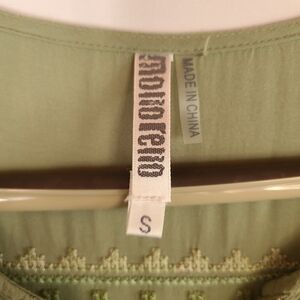 mollo rello | Tops | Mollo Rello Embroidered Sage Green Blouse Size S ...